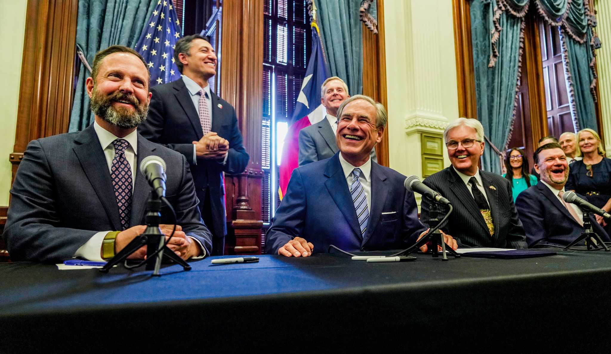Gov. Abbott signs Texas DOGE Bill, says it will streamline bureaucracy
