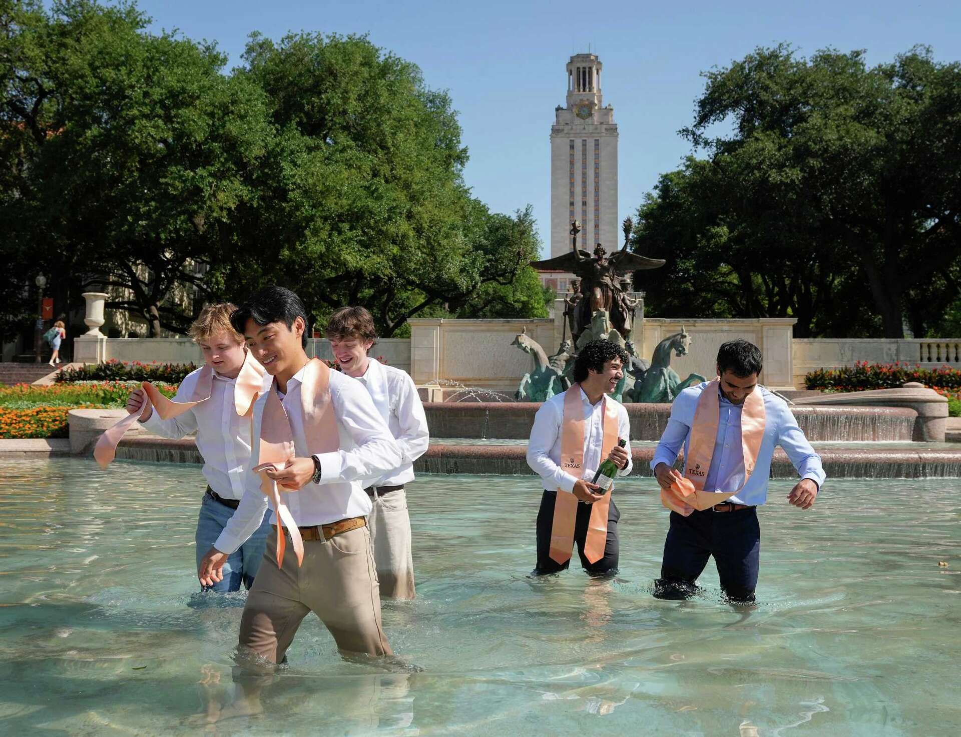 UT Austin Commencement 2025: See time, location of main ceremony