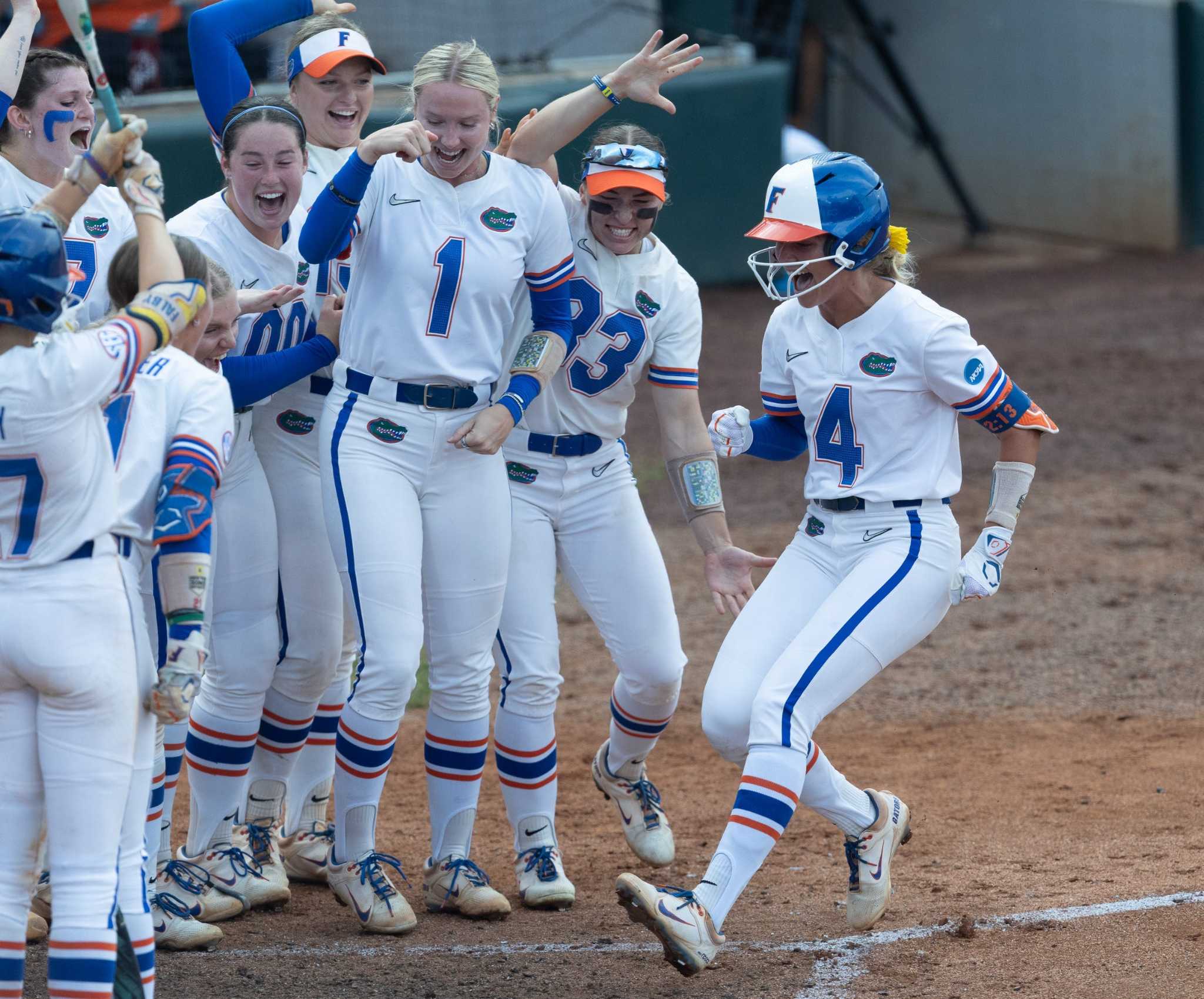 NCAA softball tournament: What to know about Texas opponent Florida