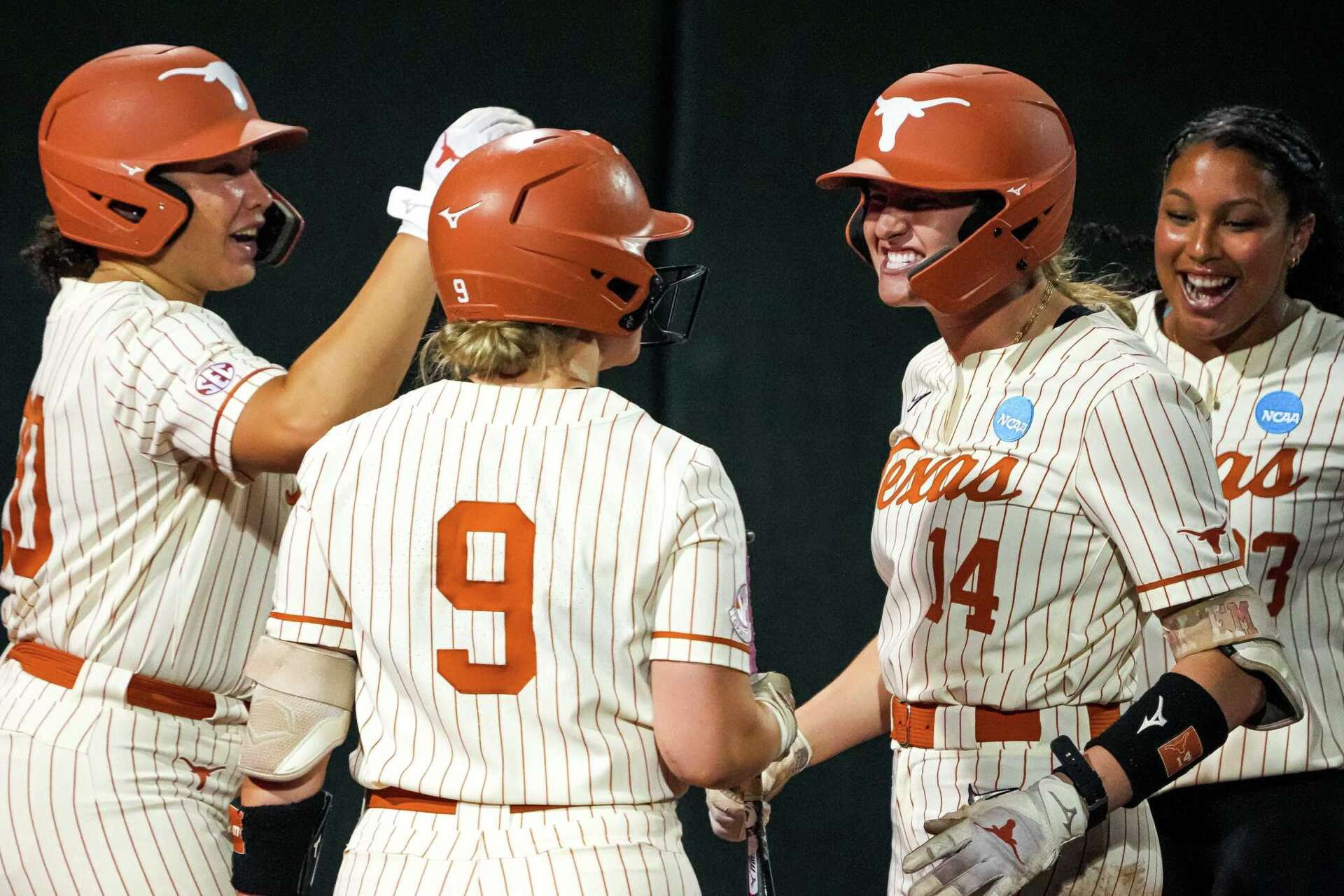 How Cat Osterman's star pupil Teagan Kavan saved Texas softball | Golden