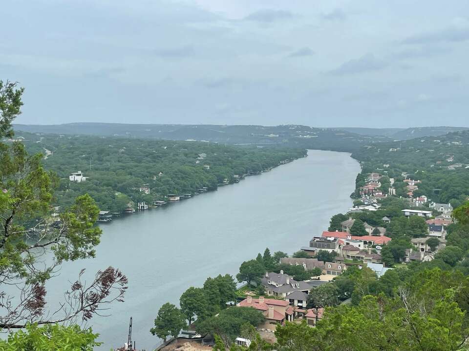 Austin lake levels swell as debris fill waterways post-floods