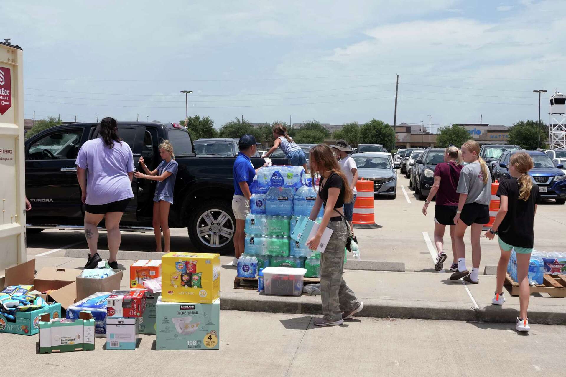 Texas flooding: 84 dead in Kerr County as rescues continue