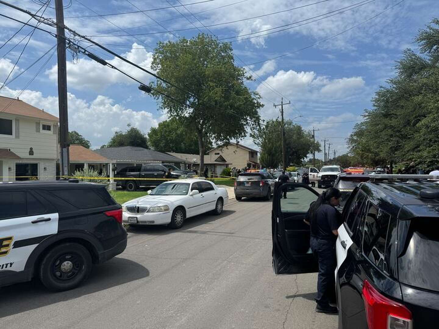 Married couple found dead in far East Side home