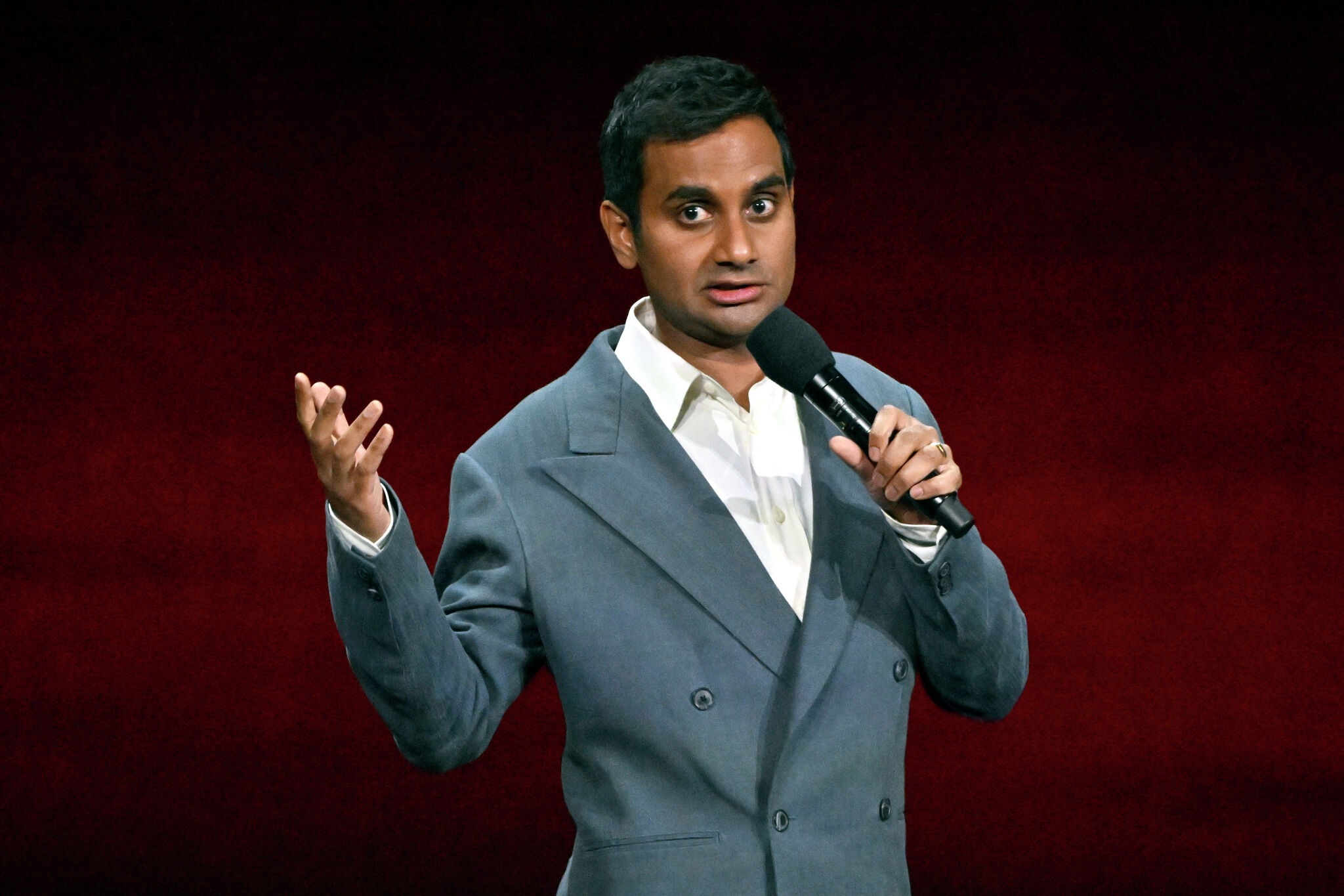 Comedian Aziz Ansari adds new Ridgefield shows to 2025 tour