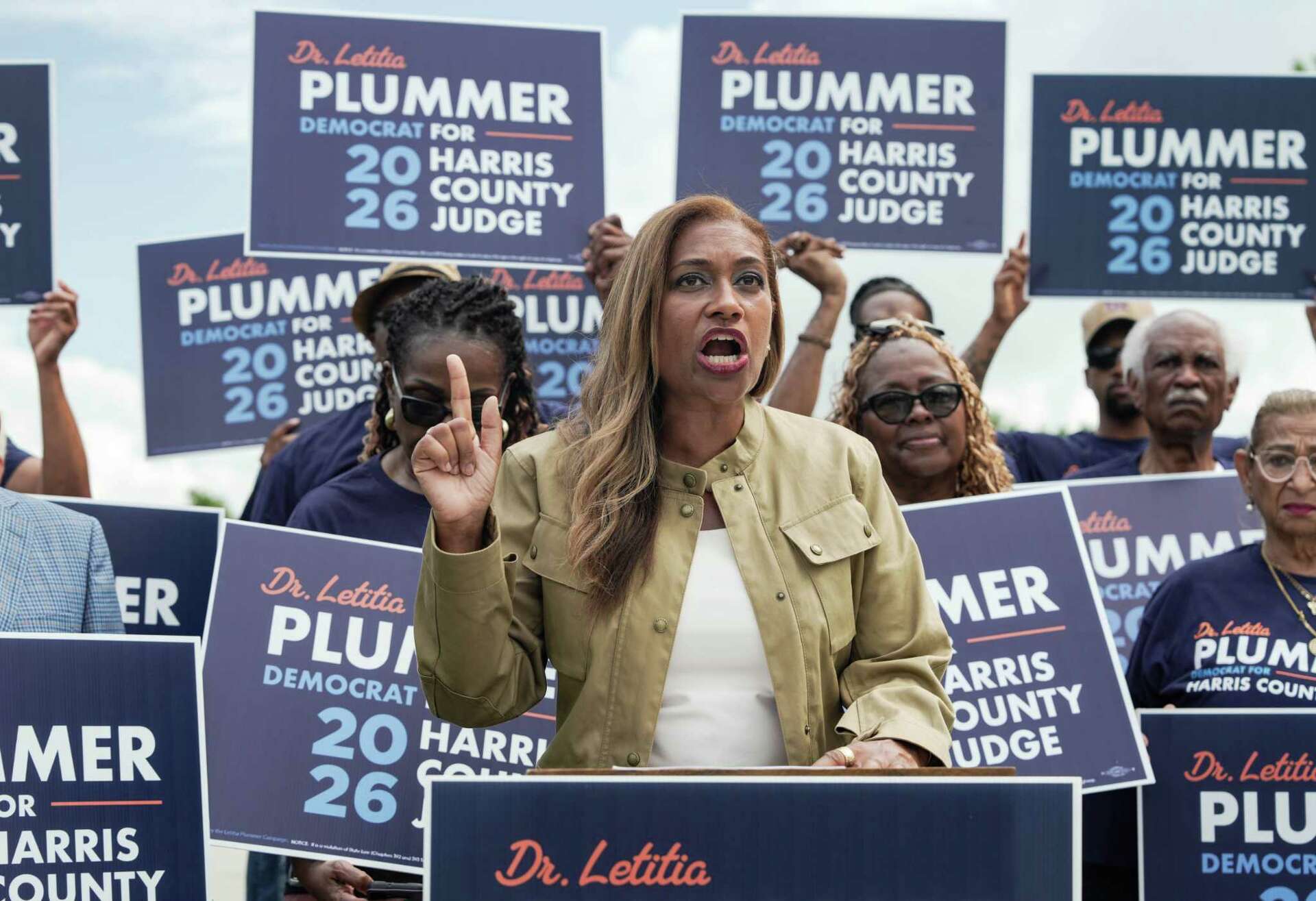 Plummer launches campaign for Lina Hidalgo's county judge seat