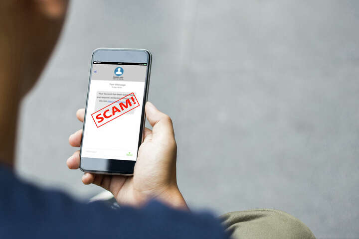 Texas DMV warns drivers about text scam threatening fines