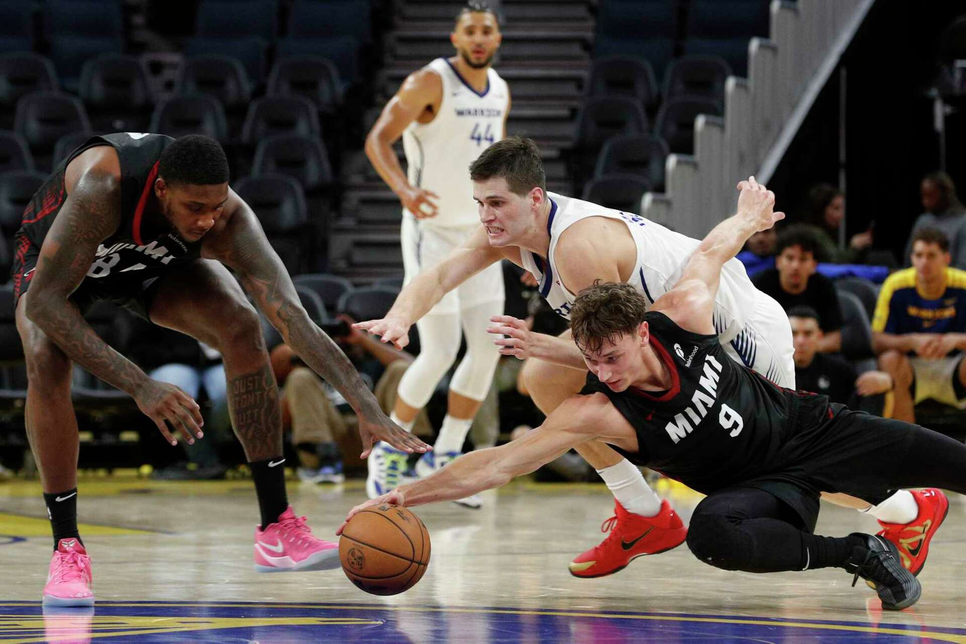 Warriors draft pick Alex Toohey struggles in debut at fan-free Chase