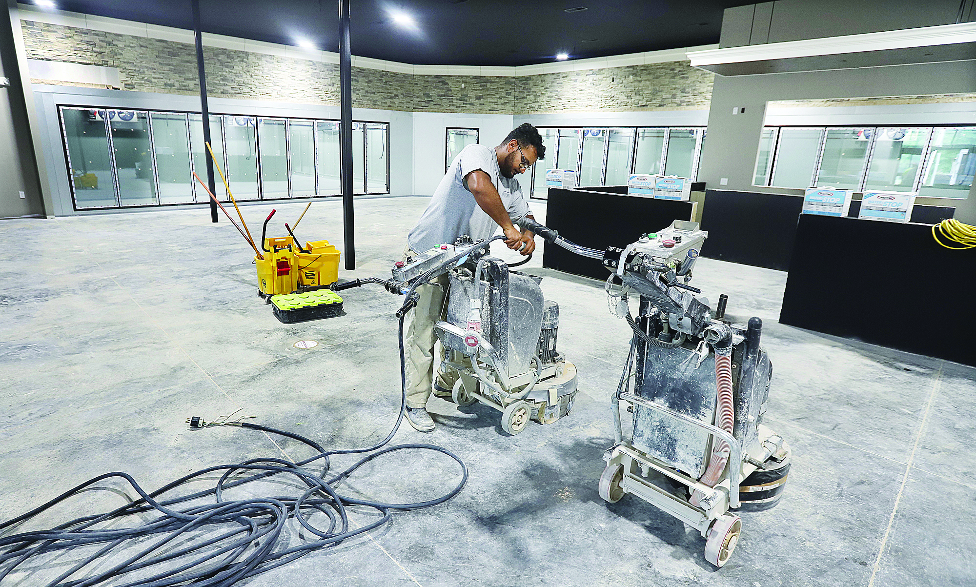 Top Shelf liquor store nears opening in Godfrey