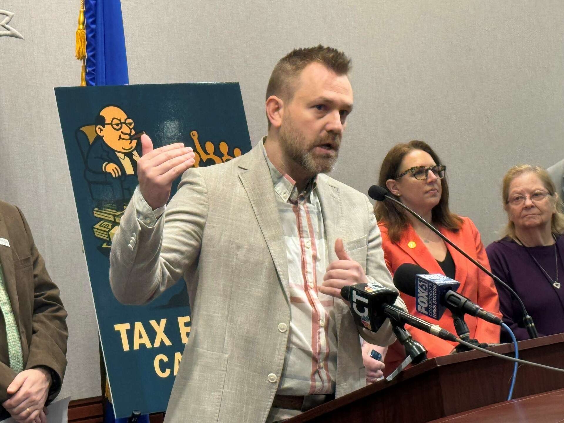 Connecticut Gov. Ned Lamont faces 2026 primary challenge from the left