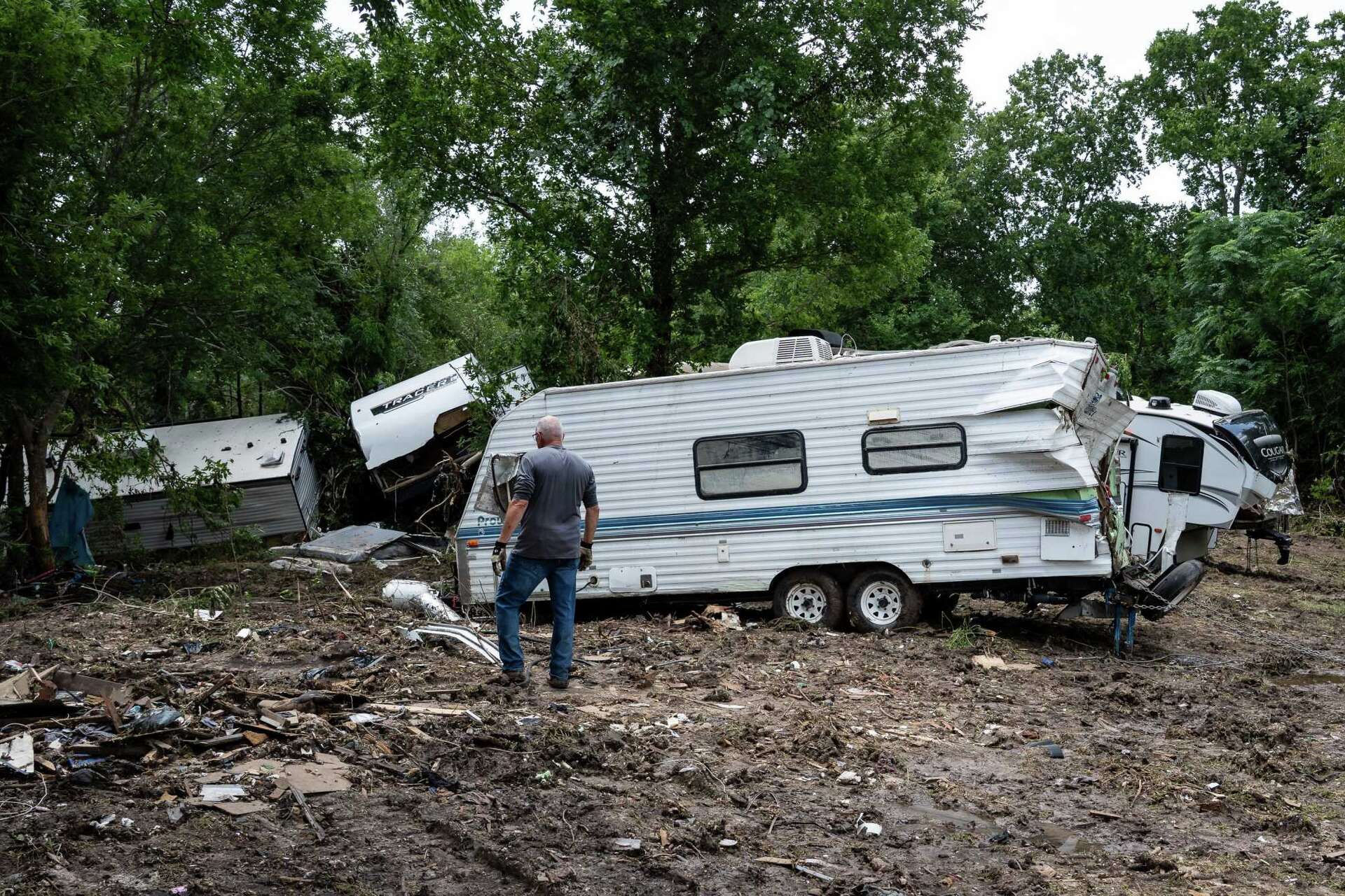 'Forgotten': For a Georgetown RV park wrecked by flood, neighbors help