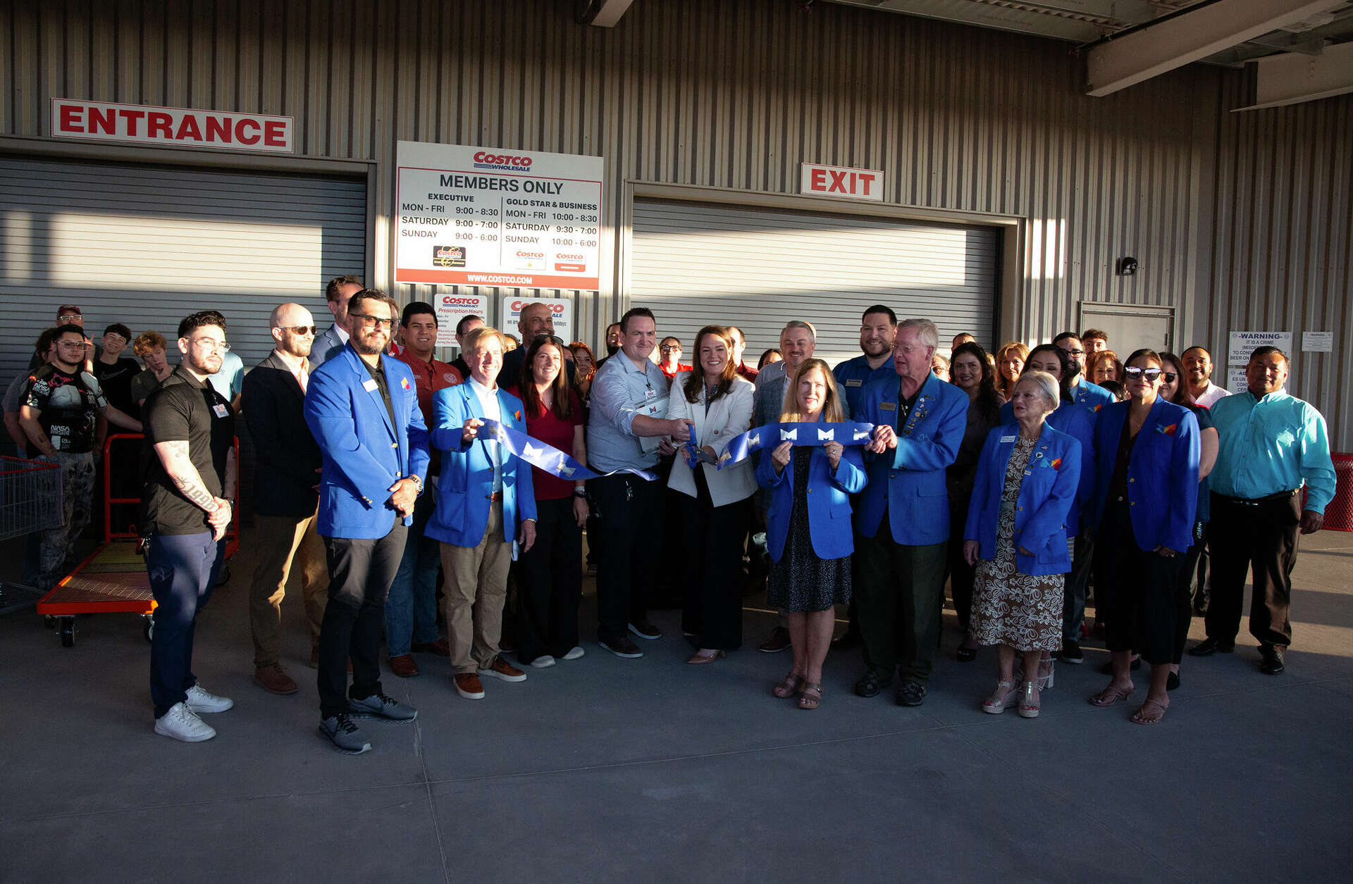 Shoppers flock to grand opening of Midland’s first Costco store