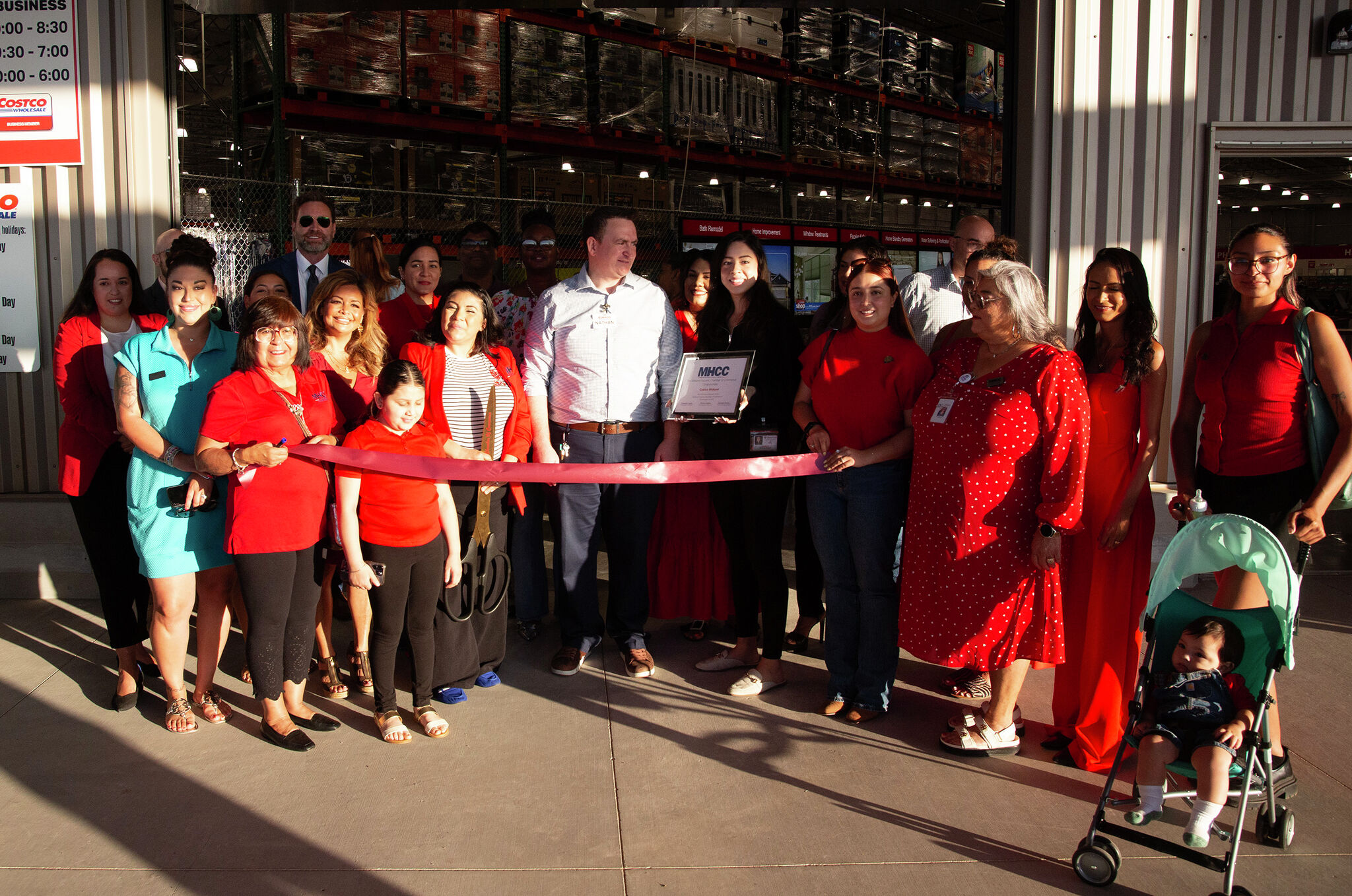 Shoppers flock to grand opening of Midland’s first Costco store