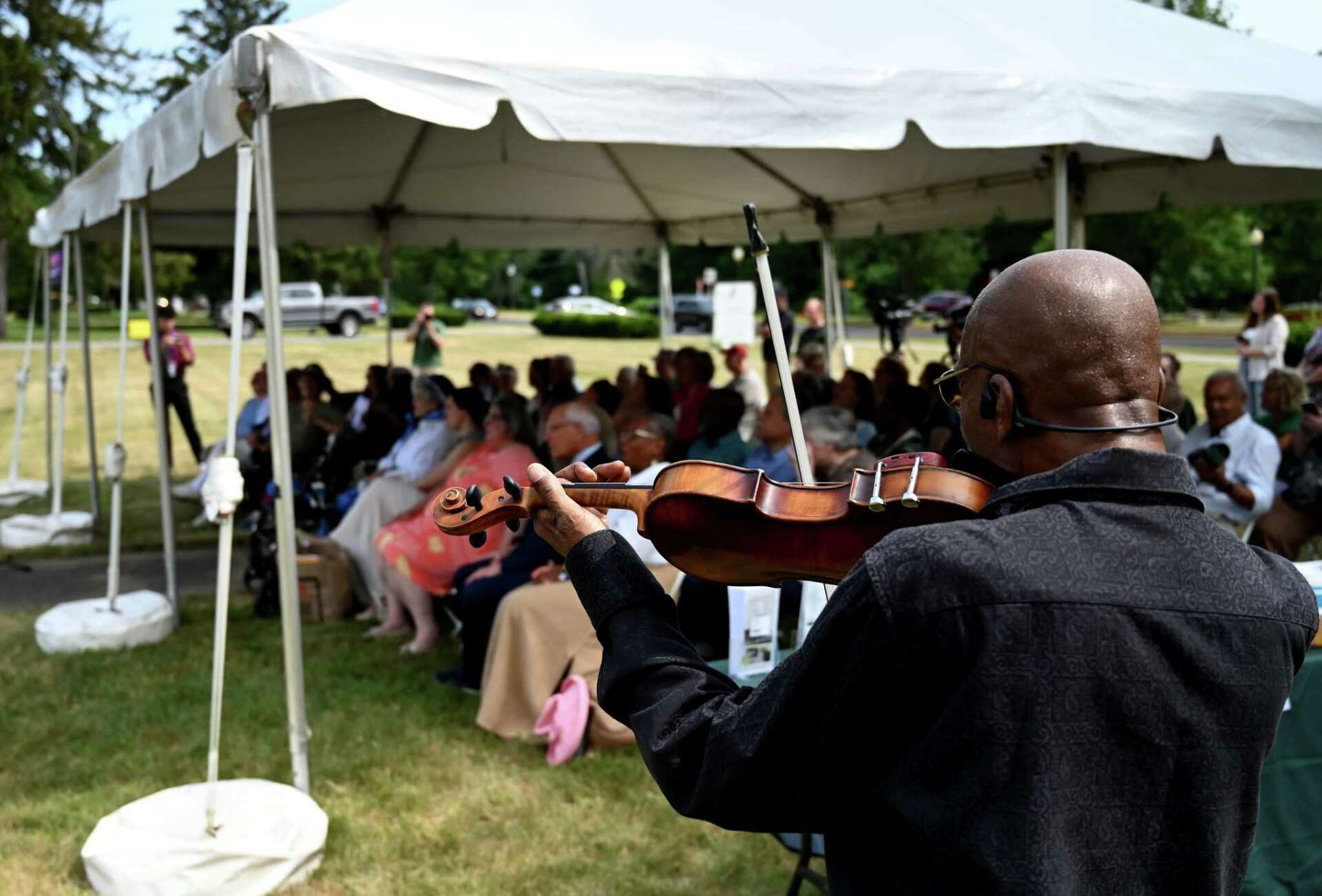 Saratoga Spa State Park unveils traveling statue of Solomon Northup