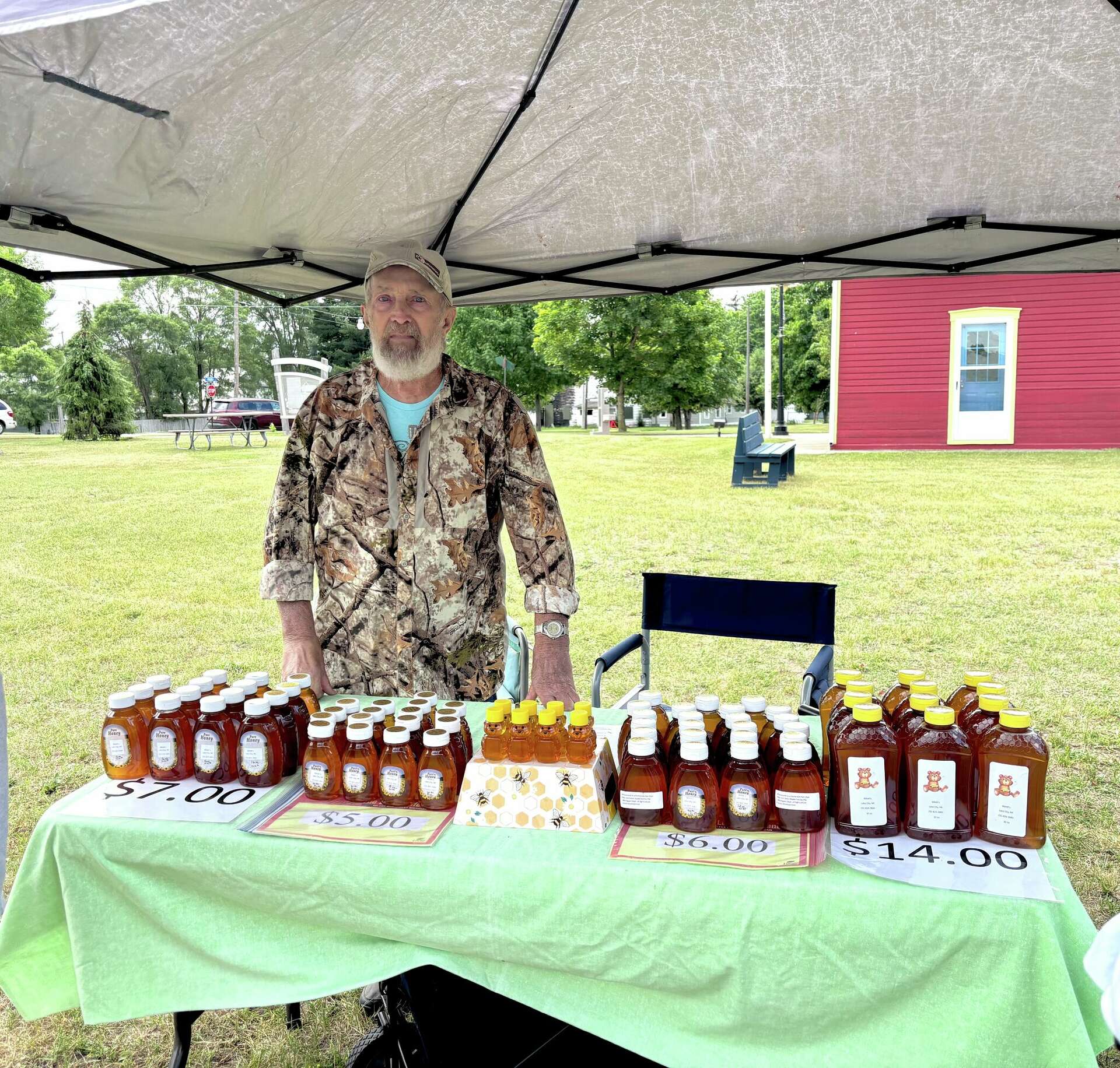 Farmers market in Evart Michigan features local produce and vendors