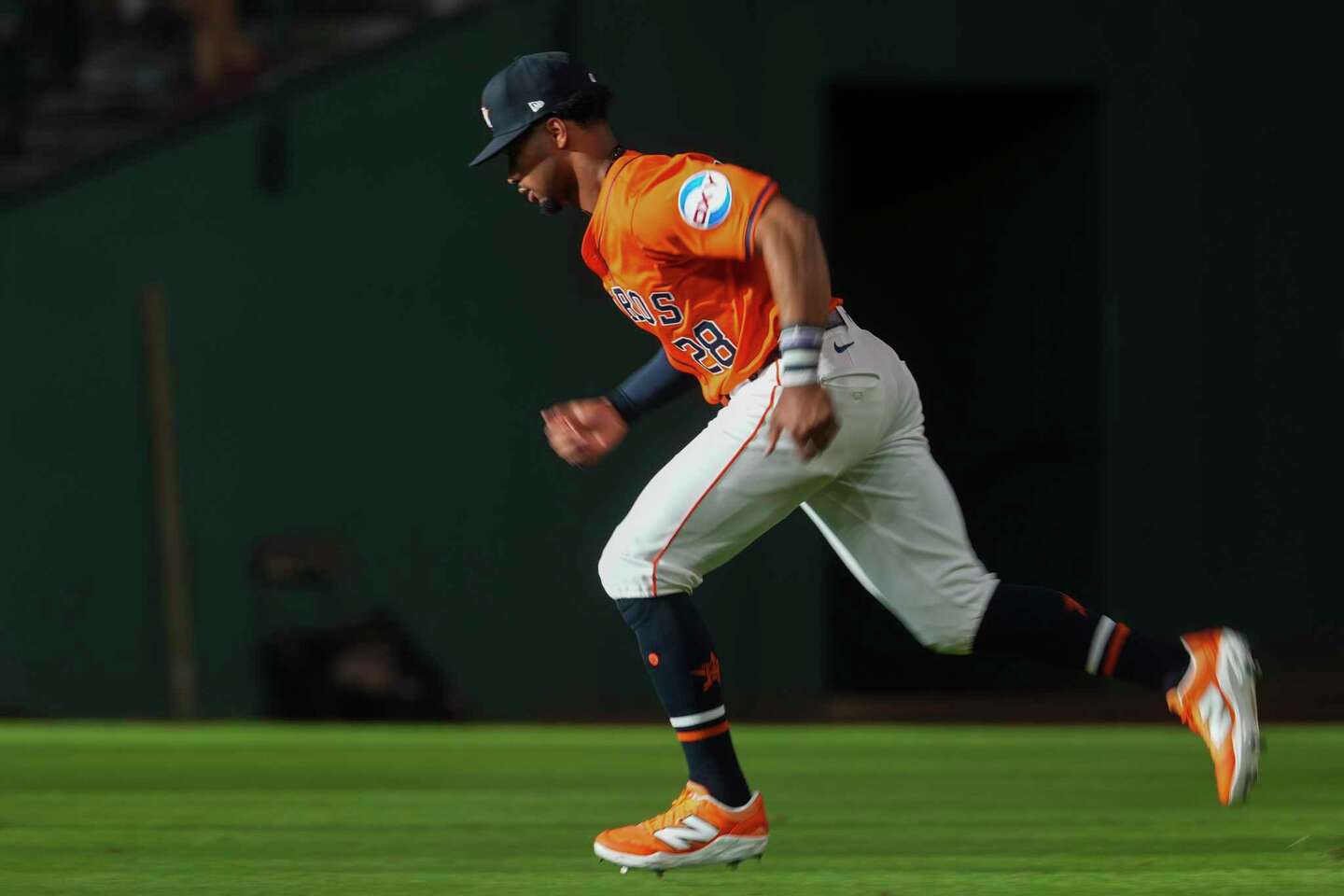 Brice Matthews, family ride emotional wave of Houston Astros debut
