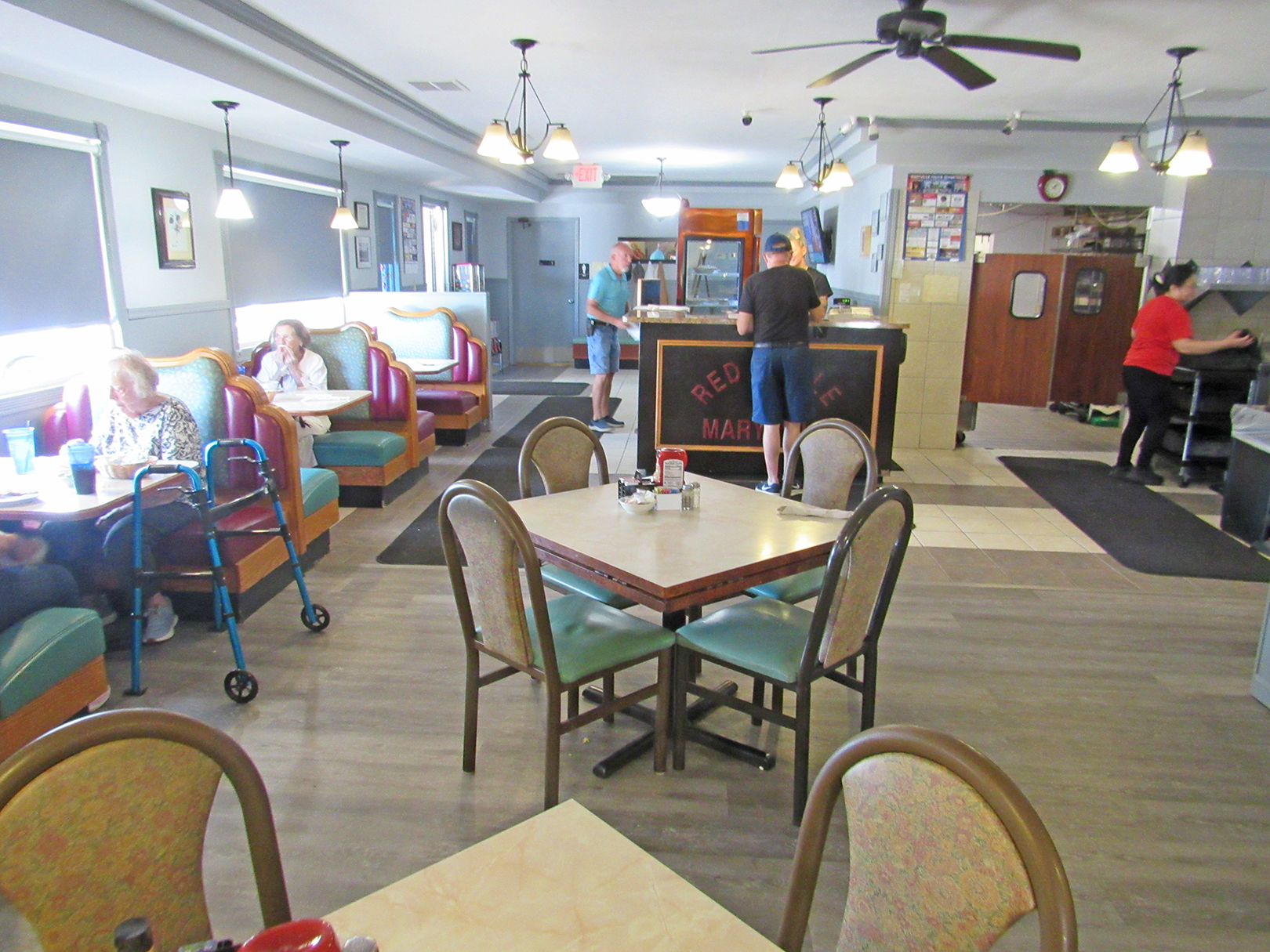 Red Apple Restaurant: Beloved Maryville IL diner since 1999