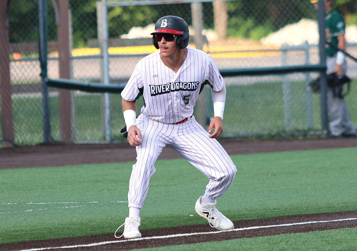 Wright's big night powers River Dragons to sweep over Rockabillys