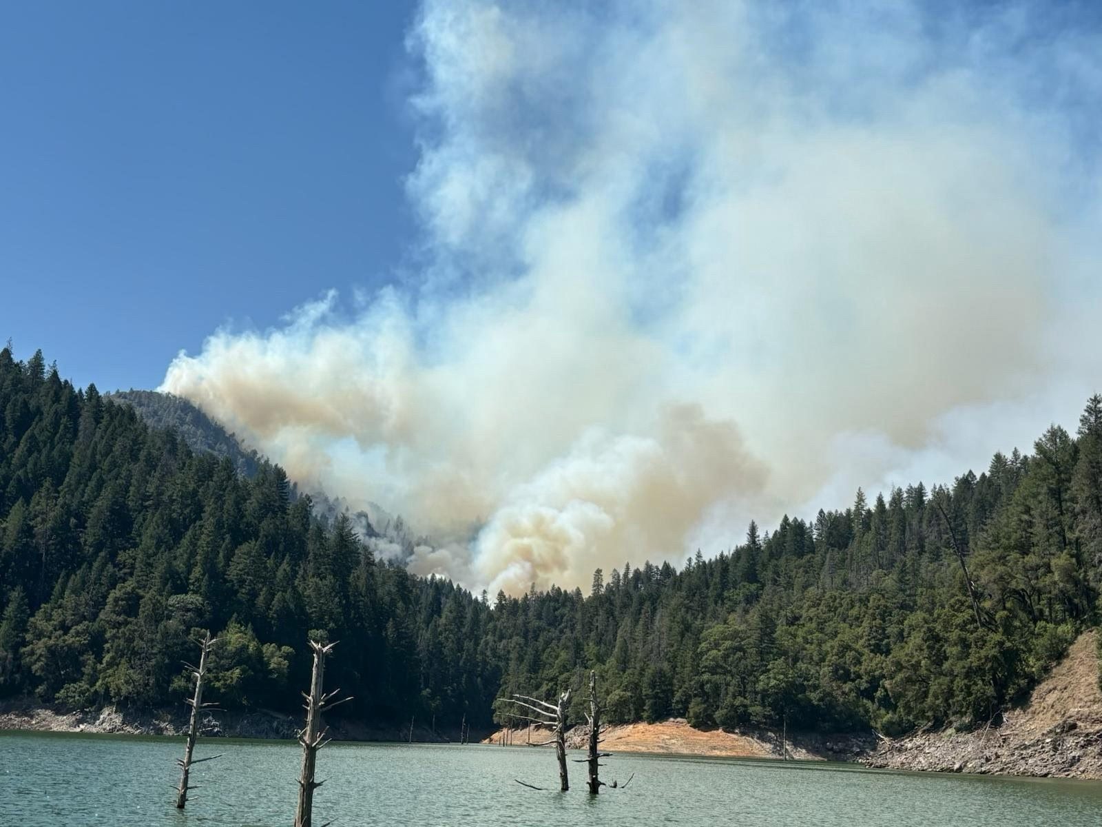 2 Northern Calif. wildfires burn 16,000 acres with little containment