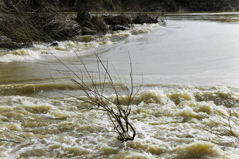 Frio River flooding triggers urgent warnings in Texas