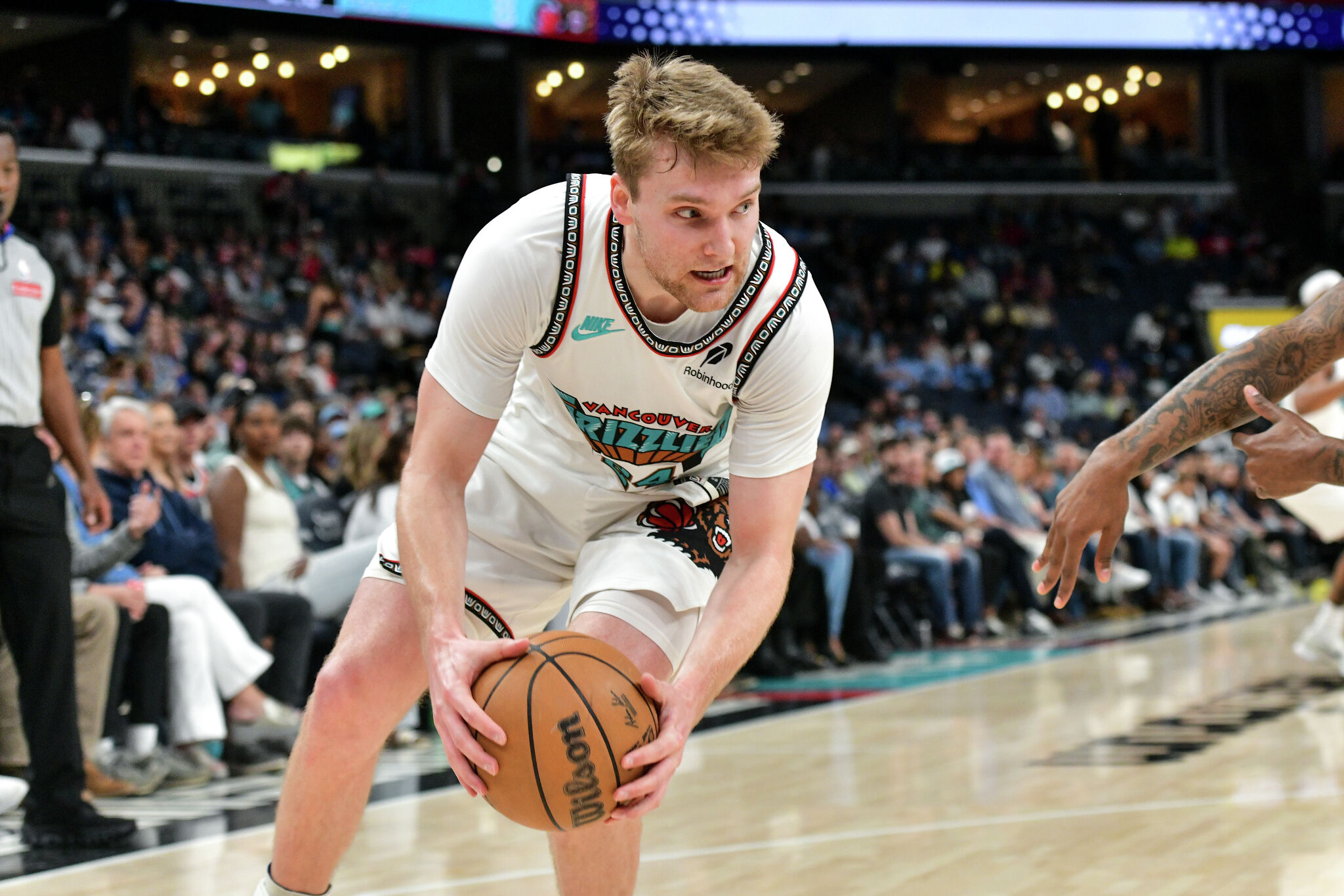 Former UConn guard Cam Spencer to sign 4-year deal with Memphis