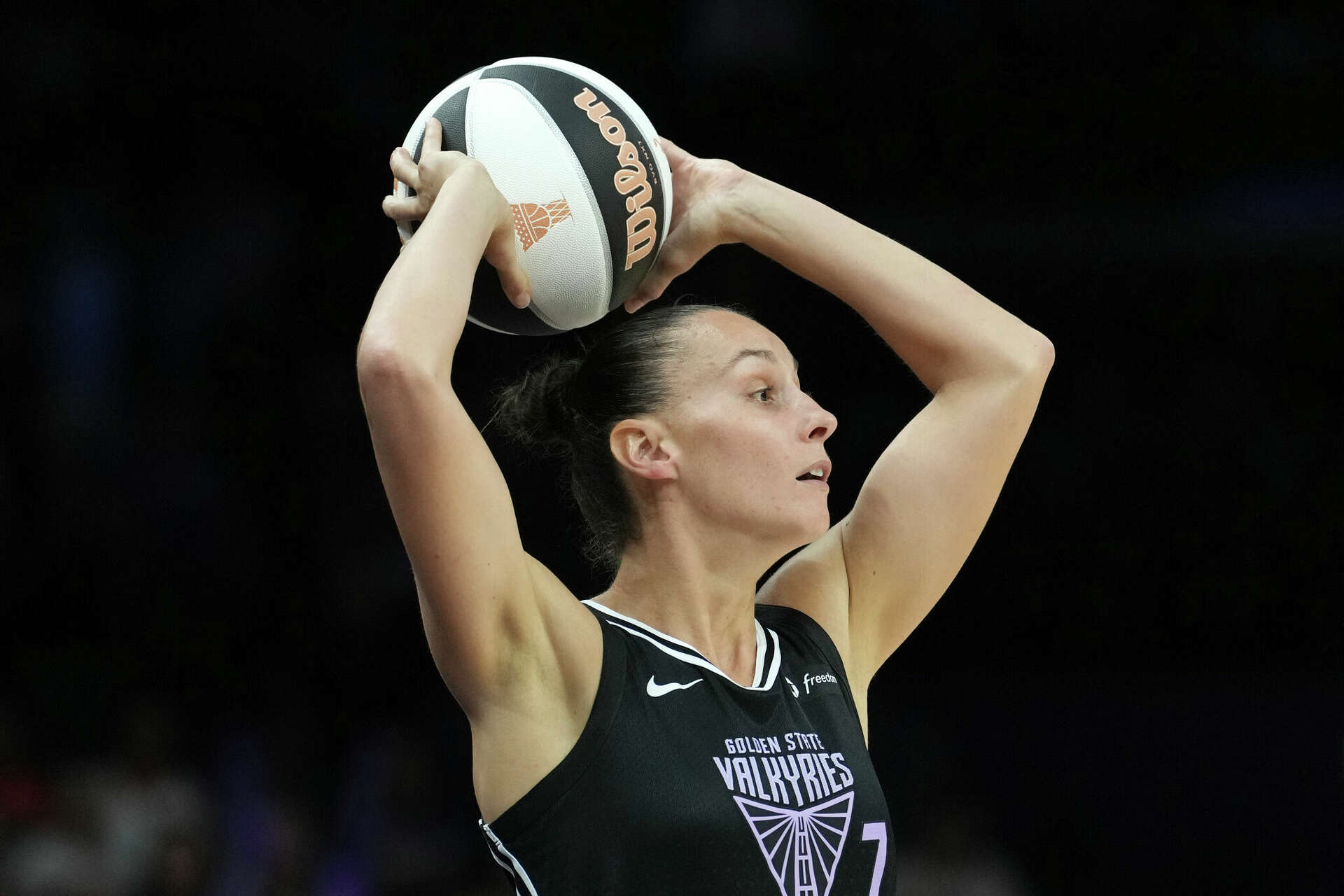 Valkyries waive Stephanie Talbot to make room for center Iliana Rupert
