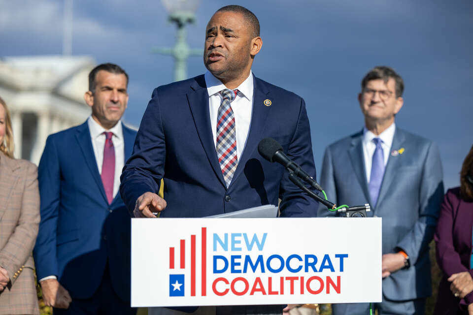 Texas Congressman Marc Veasey adds fuel to MAGA fight over Epstein
