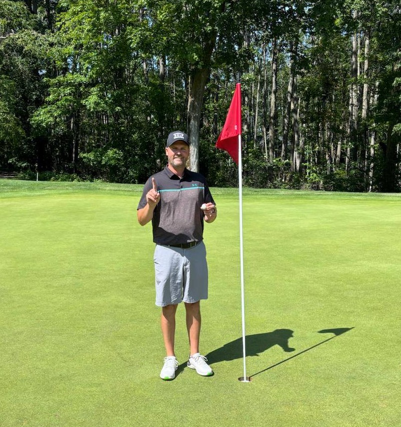 Cass City golf coach scores hole-in-one