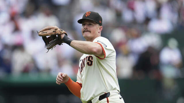 SF Giants avoid disaster after in-game interview issue vs. Dodgers