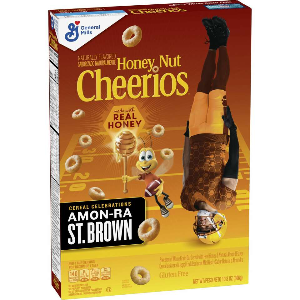 Amon-Ra St. Brown stars on Honey Nut Cheerios box for Cereal Training