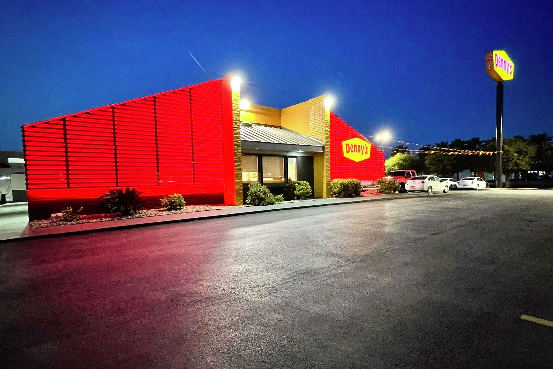 Texas Denny's holds rare hidden gem just past secret door