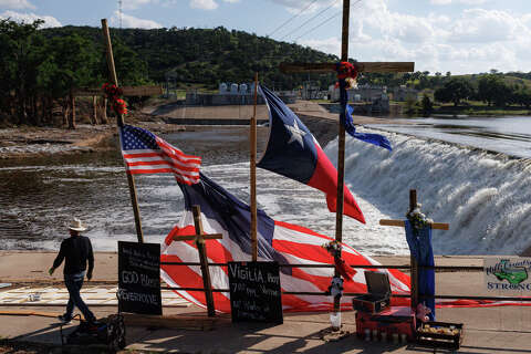 Kerrville won't drain lake as part of search for flood victims