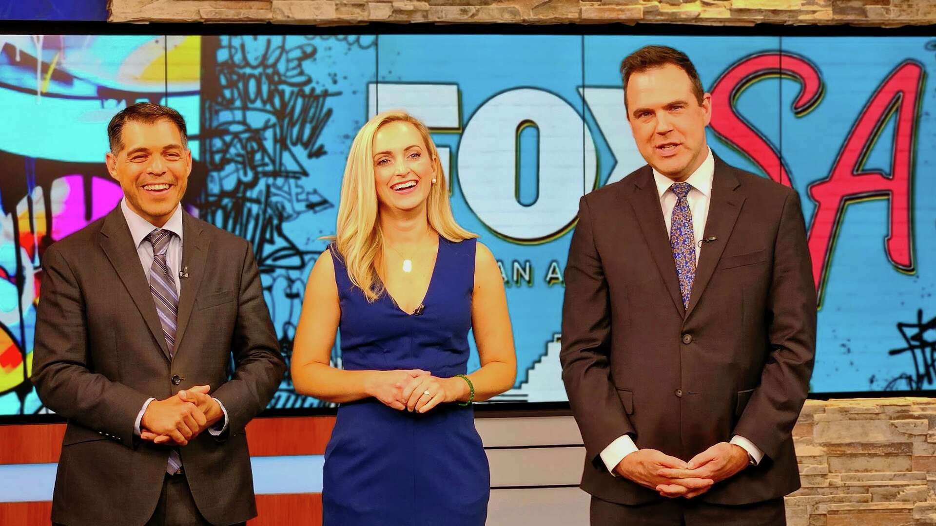 Longtime San Antonio anchor says goodbye in final broadcast