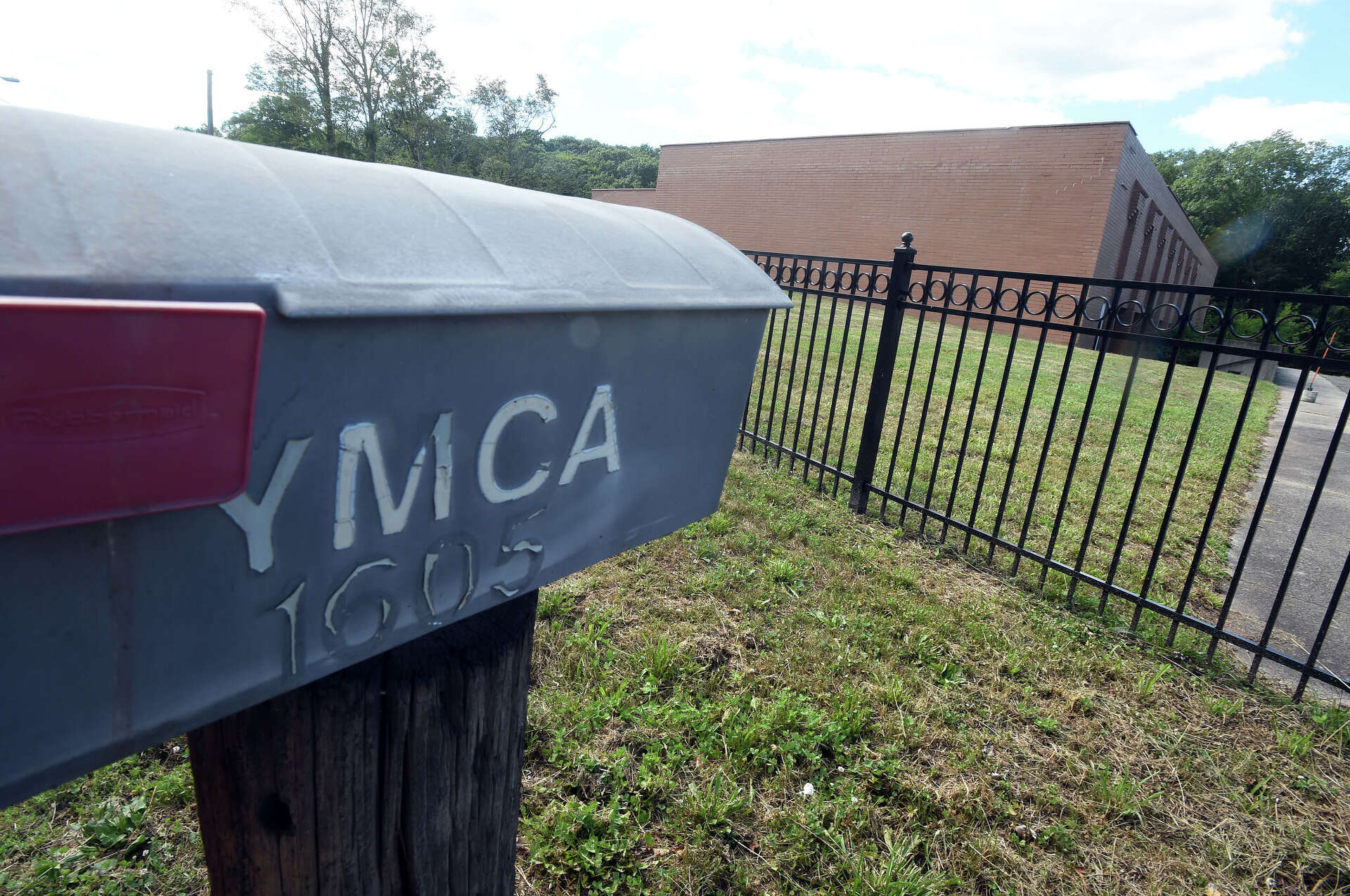 Old Hamden/North Haven YMCA may become 98 apartments