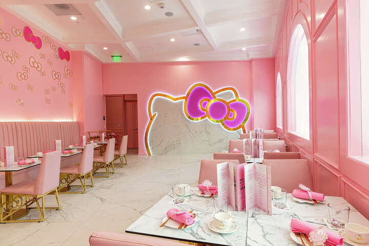 Bay Area mall's new Hello Kitty Cafe is a millennial's dream come true