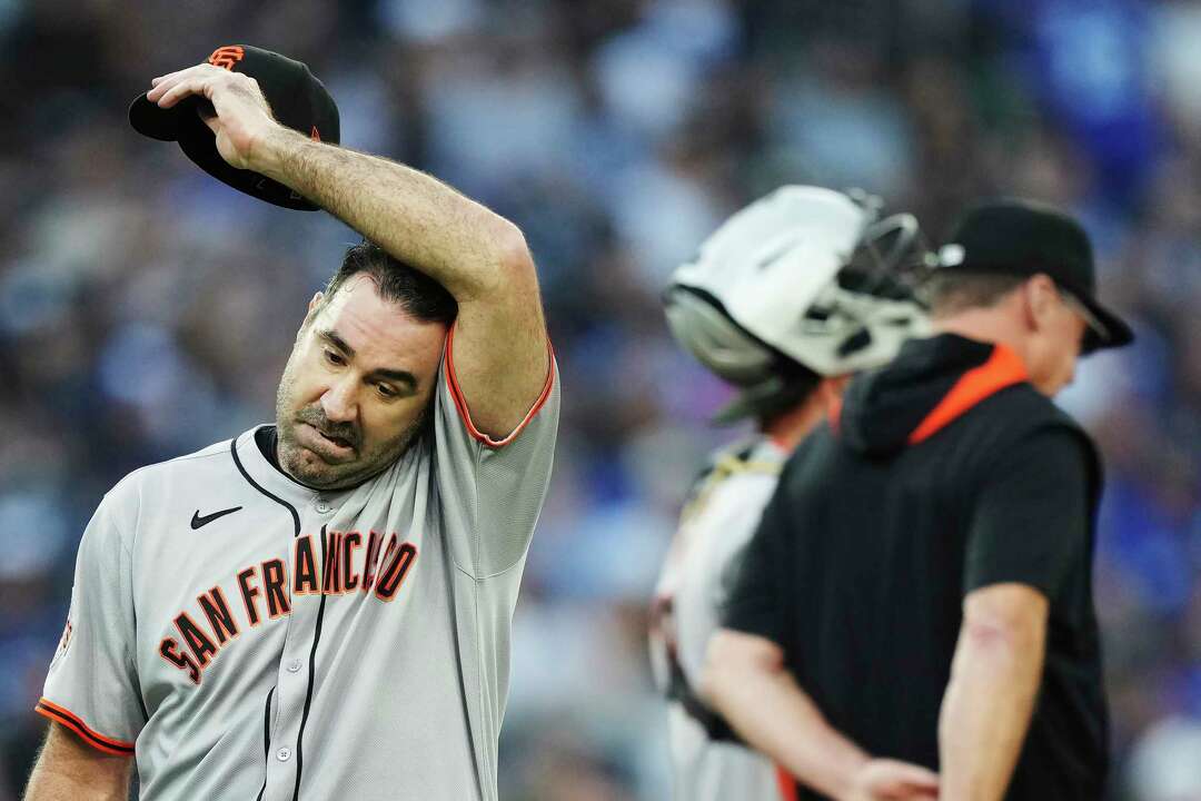 Justin Verlander earns more unwanted Giants history in loss at Toronto