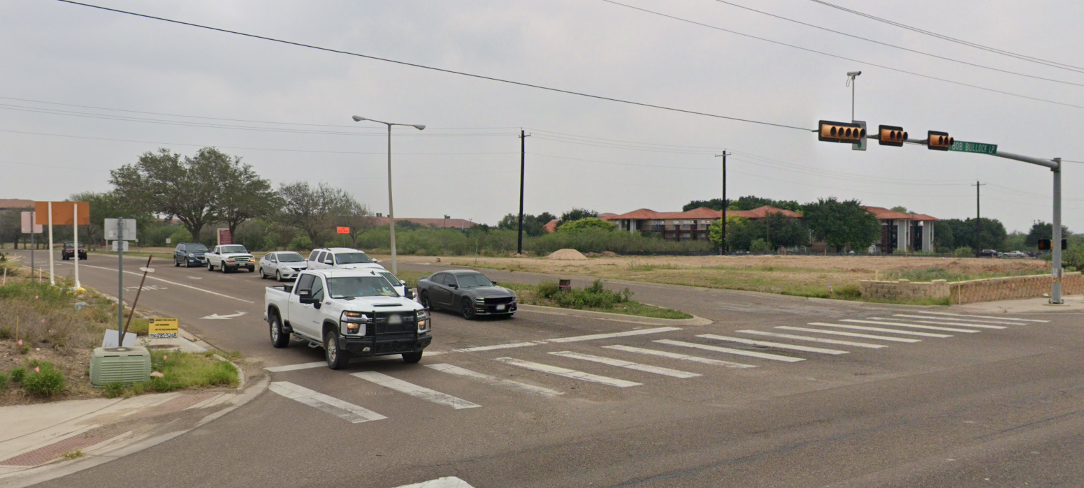 LPD: Fuel spill shuts down Loop 20 lanes near University Boulevard