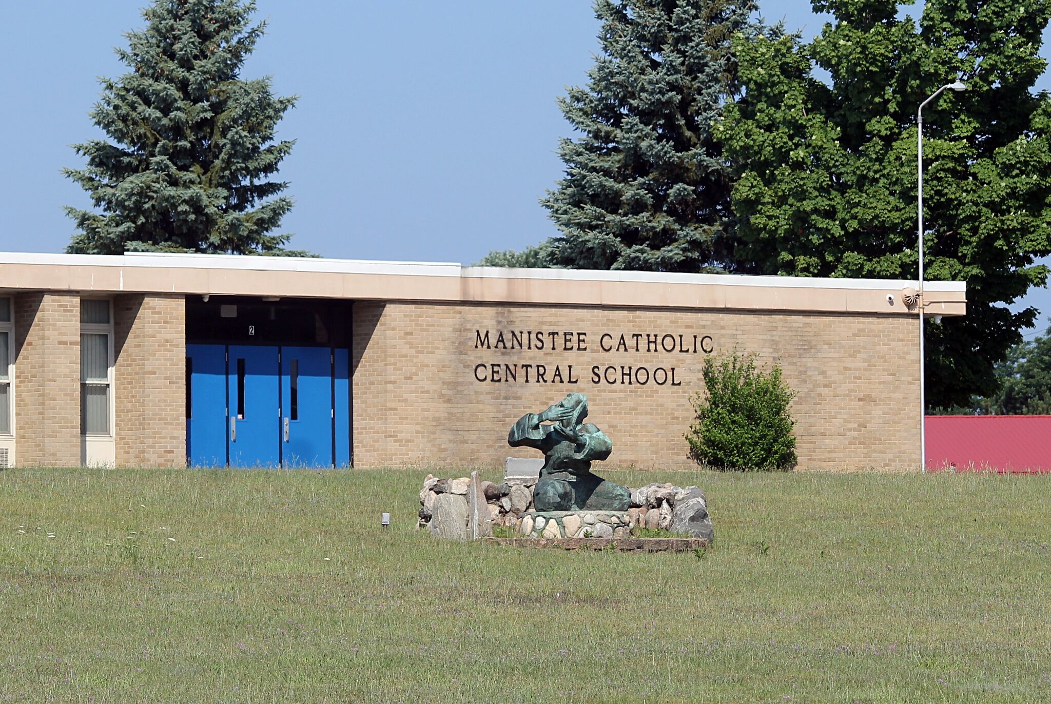 Group seeks to reopen Manistee Catholic Central as independent school