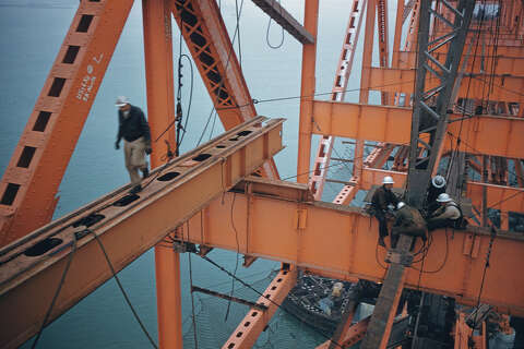 Golden Gate Bridge needs about a billion dollars