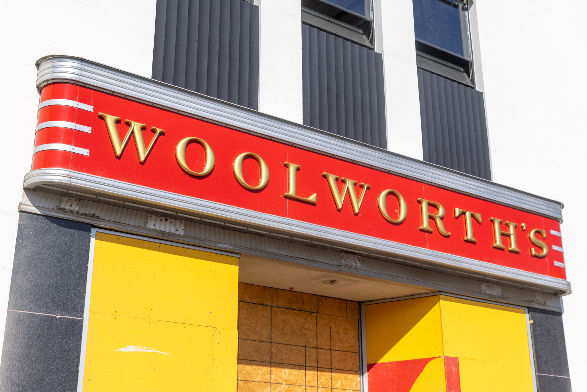 Last Woolworth's lunch counter in the U.S. reopens after restoration