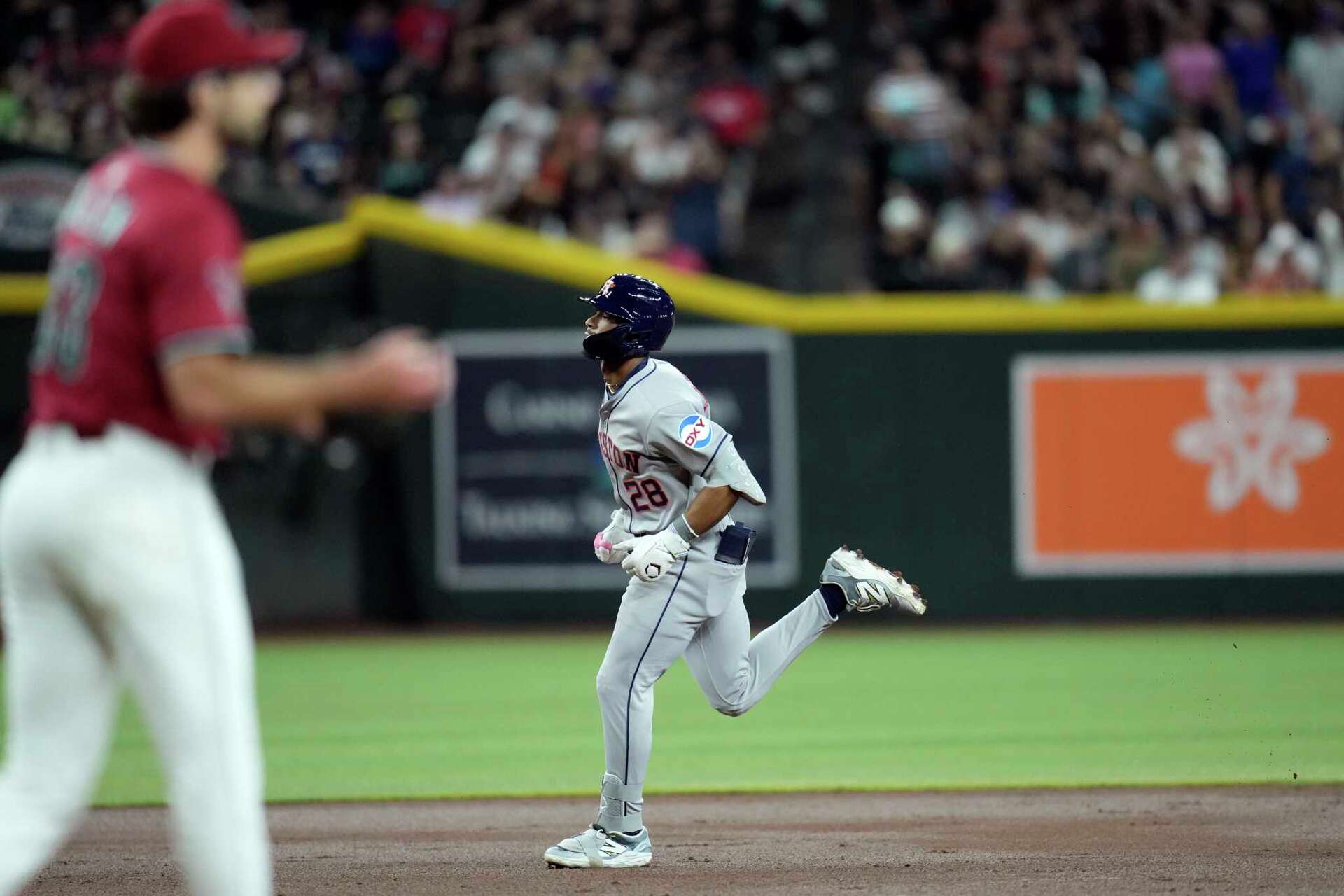 Brice Matthews' first two career homers lead Astros past Diamondbacks