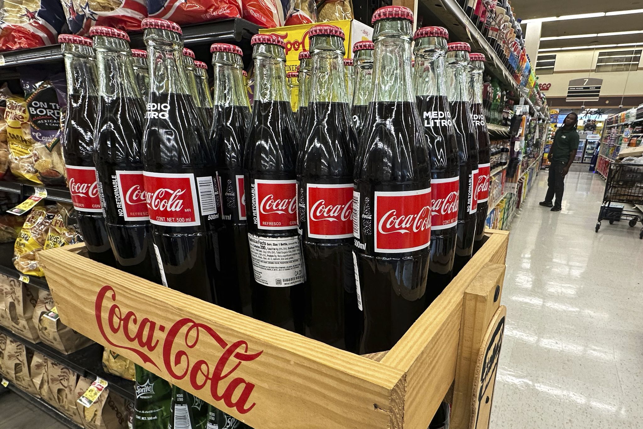 Coca-Cola reports weakening global sales volumes in second quarter