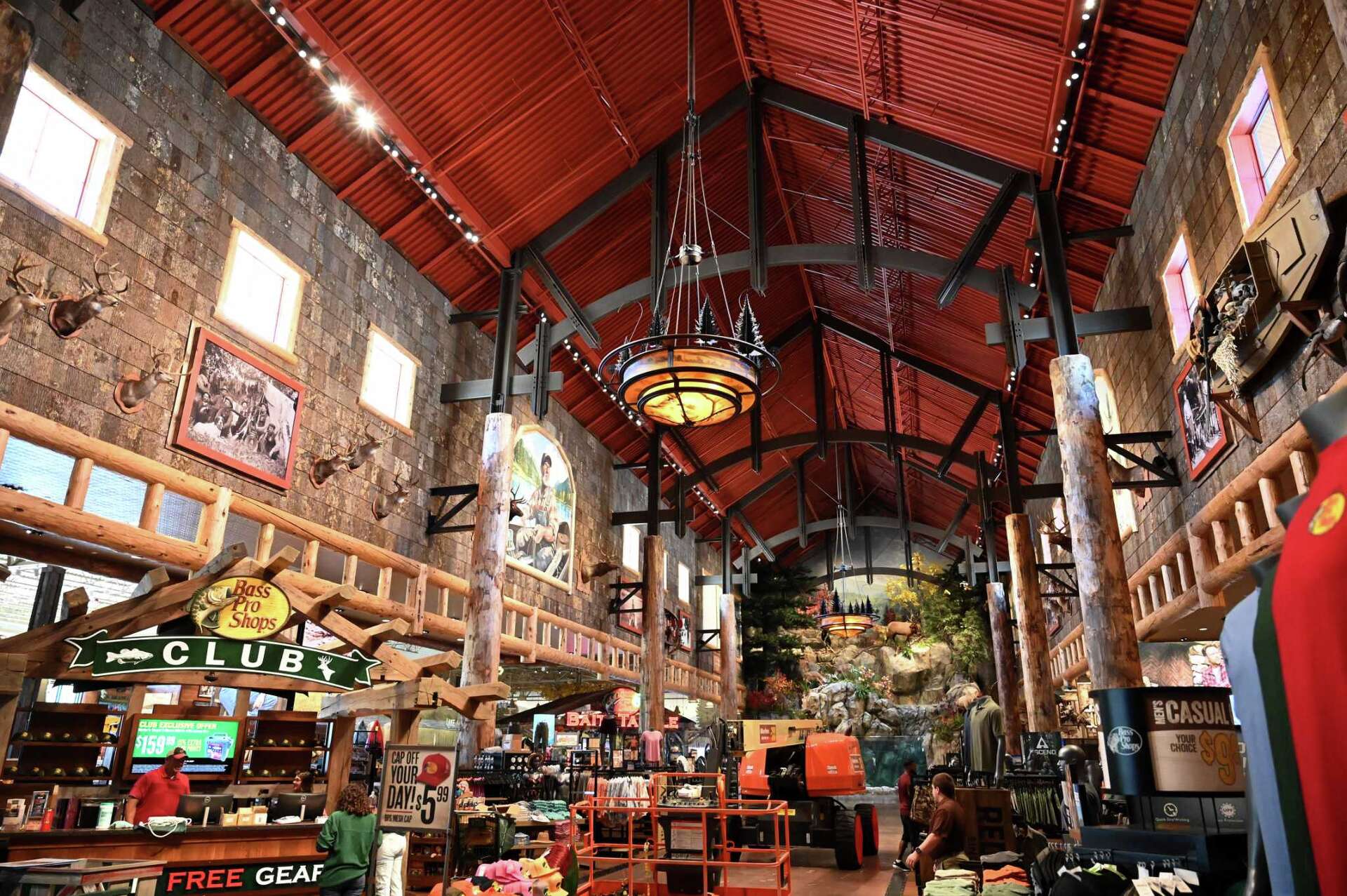 How to save money at Bass Pro Shops in Clifton Park, New York