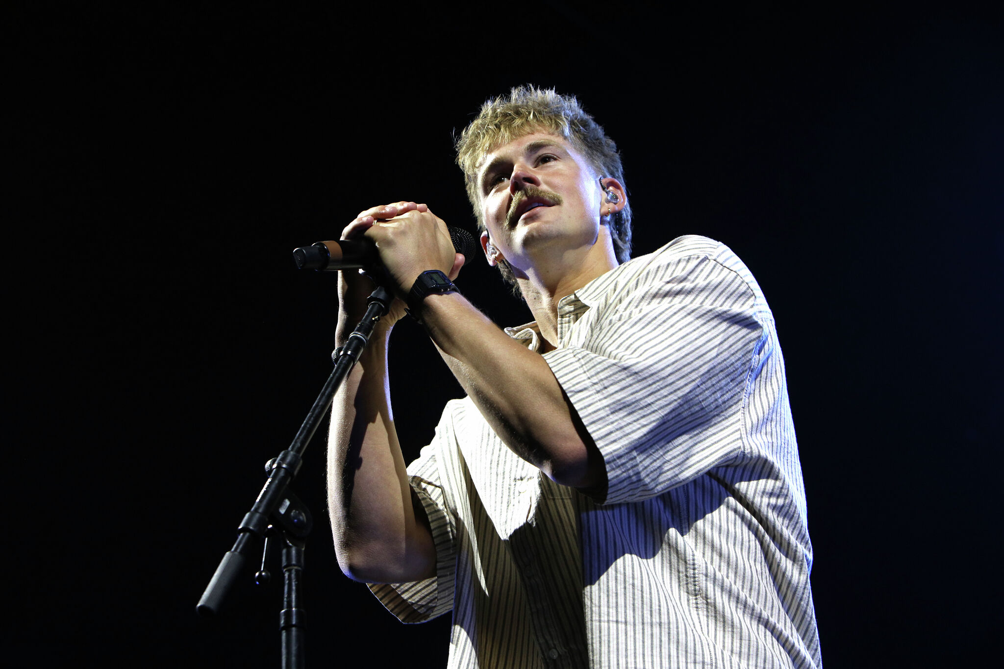 Texas Christian singer Forrest Frank injured in skateboarding accident