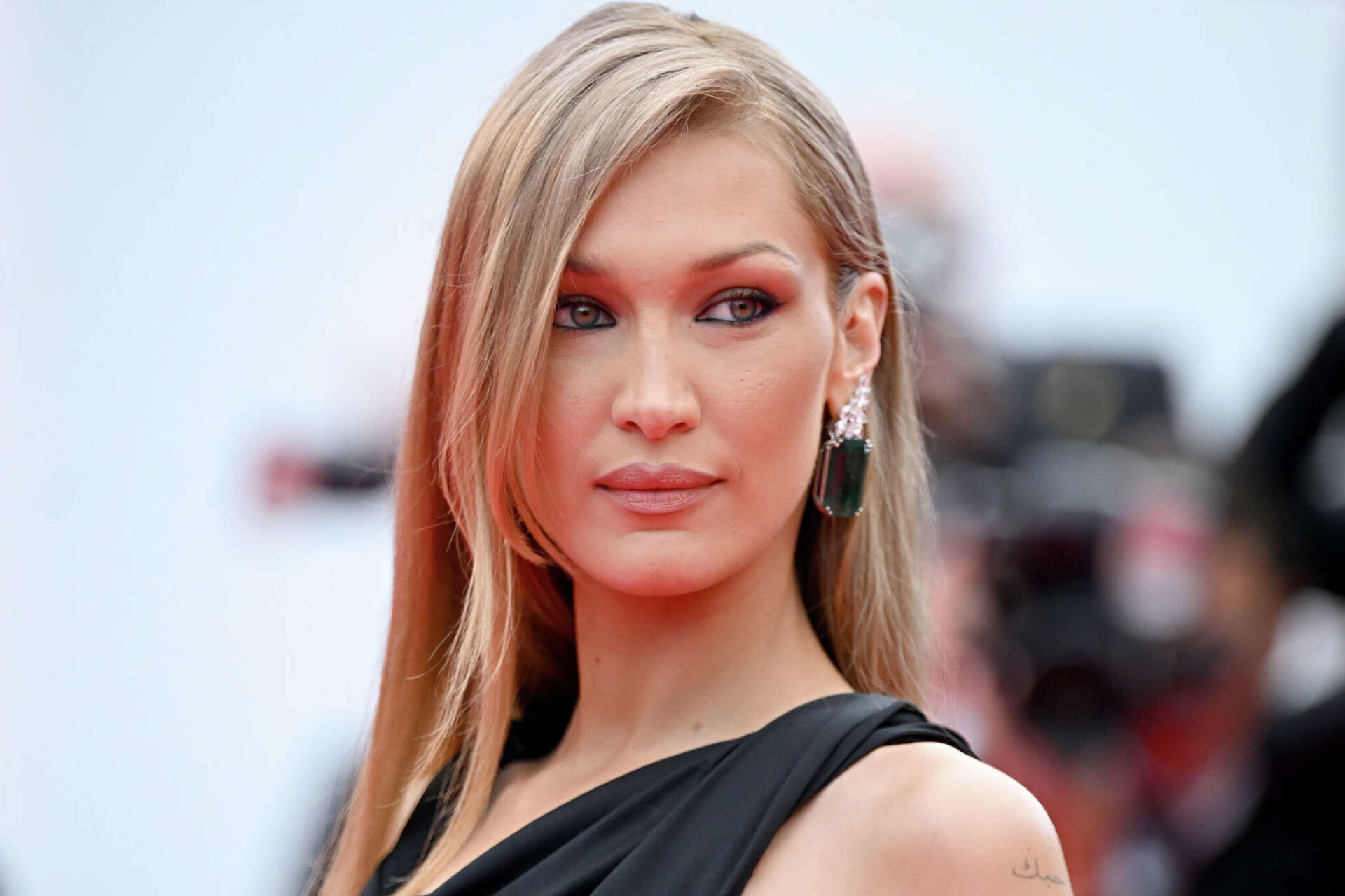 Supermodel Bella Hadid makes rare appearance at Texas rodeo