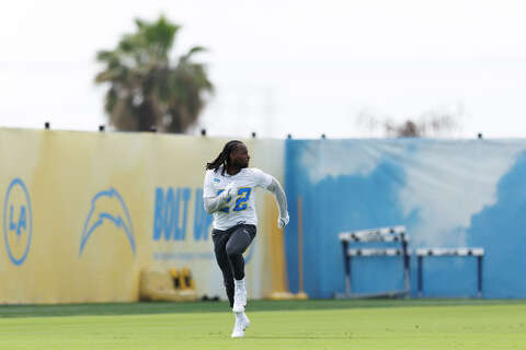 Mystery of NFL star's injury from Bay Area fireworks accident deepens