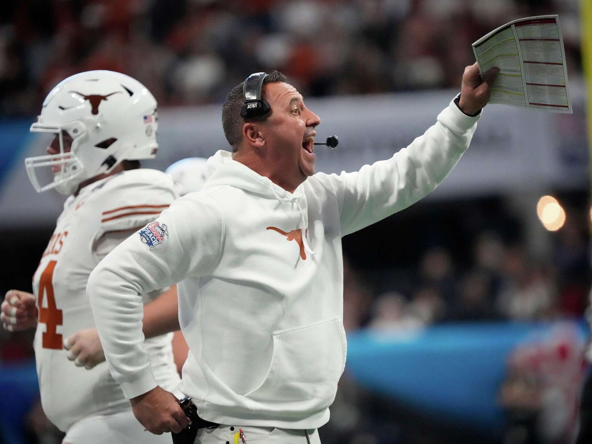 Justus Terry practicing in 2 positions for Texas Longhorns football