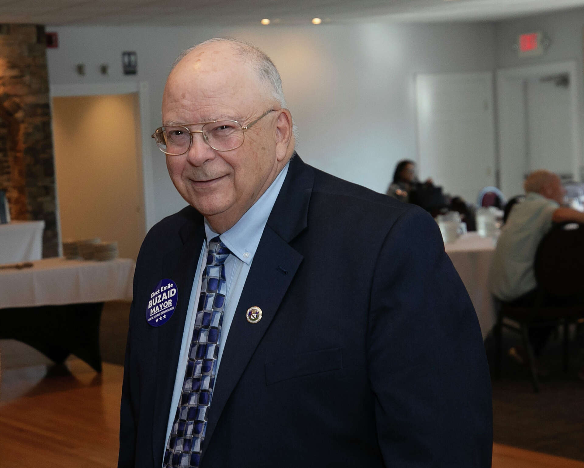 In Danbury mayor's race, Roberto Alves outraises Emile Buzaid