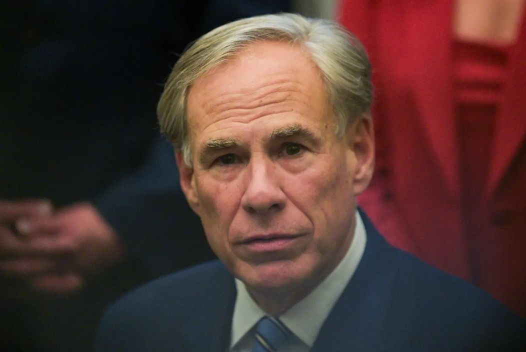 Abbott, Texas GOP reluctant to redraw maps before Trump involvement