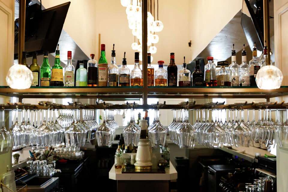 AB 671 aims to streamline building permits for California restaurants