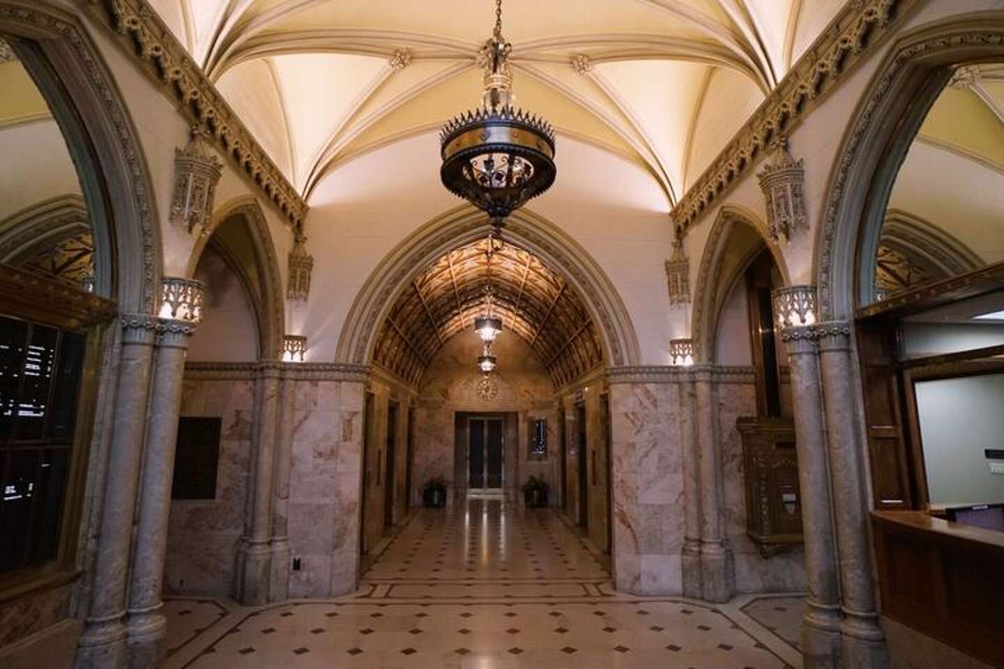 Historic San Antonio skyscraper set for a major revival in 2026